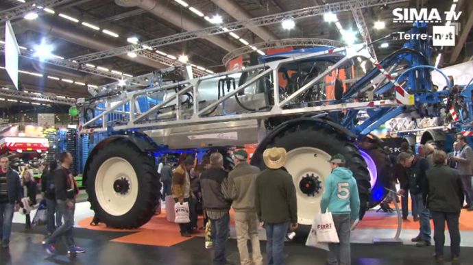 Matrot Falcon : automoteur de pulvérisation de forte capacité Matrot/Hardi