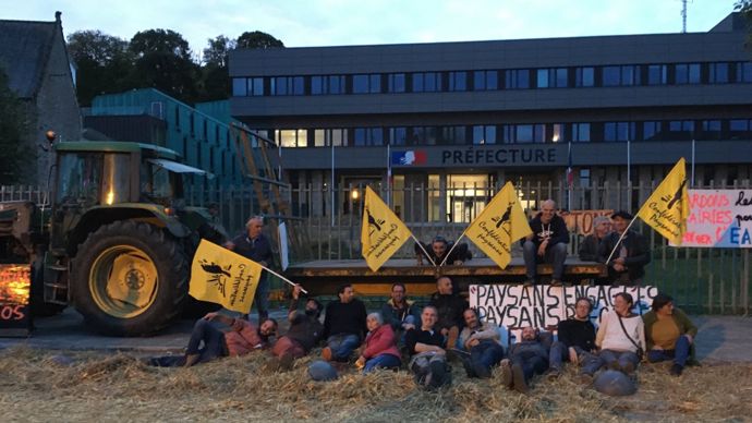 Mobilisation à Saint-Brieux pour défendre les MAEC