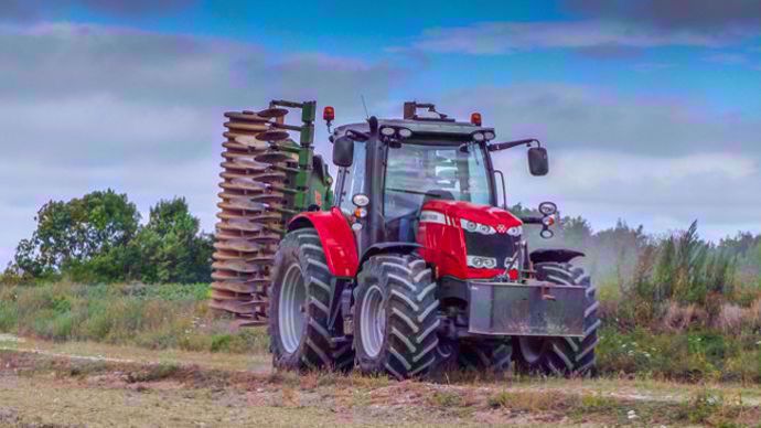 Vidéo : le Massey Ferguson 6718 S mis à l'épreuve