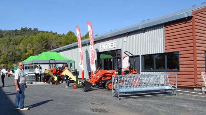 Agro-Service s'installe à Corbières