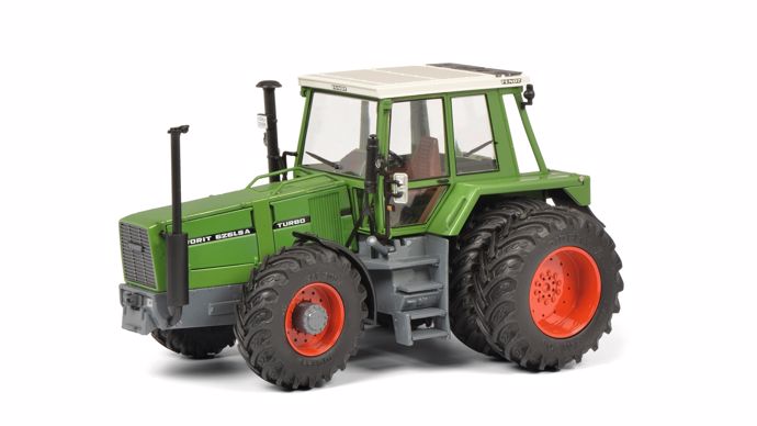 Le très rare Fendt Favorit 626 LSA pour les collectionneurs