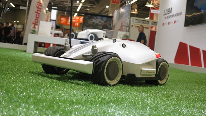 Mammotion, une nouvelle marque débarque dans le monde des robots de tonte