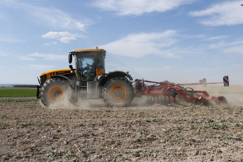 Essai tracteur : JCB Fastrac 4220 iCon, tout à portée de main