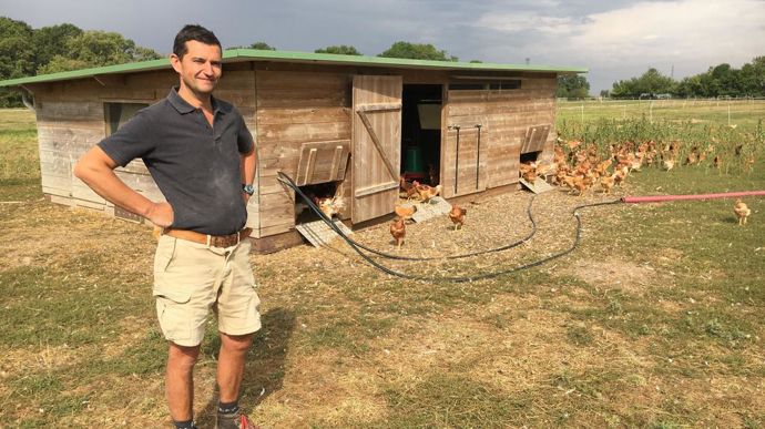 De directeur à éleveur de volailles