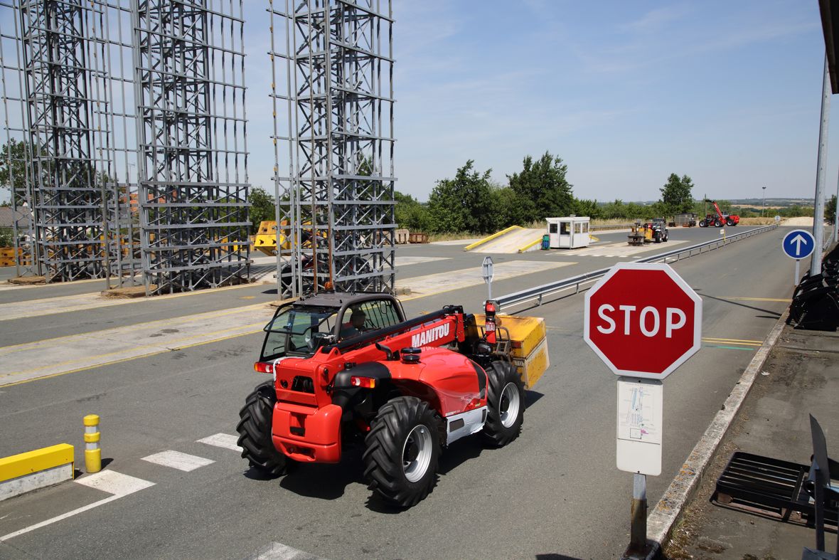 Manitou est présent dans 120 pays à travers le monde.