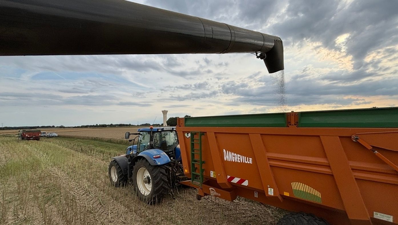 Reportage moisson et installation chez Alexis De Clerck jeune ...